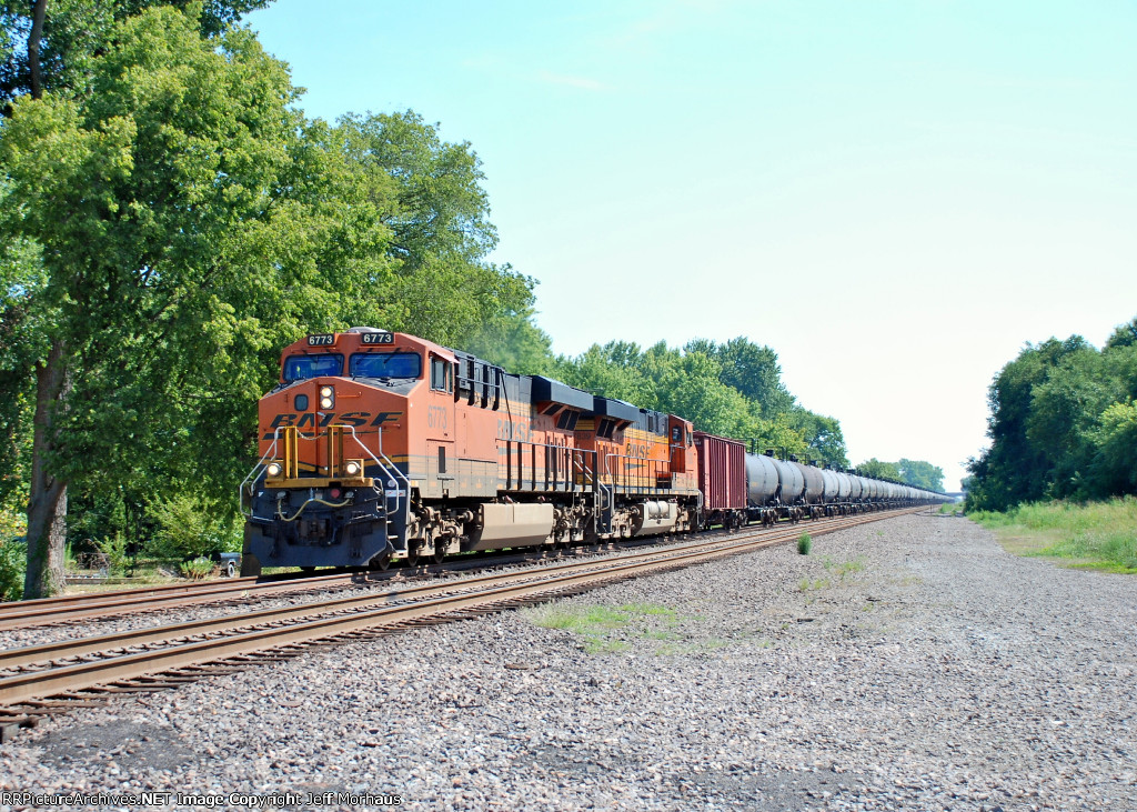 BNSF 6773